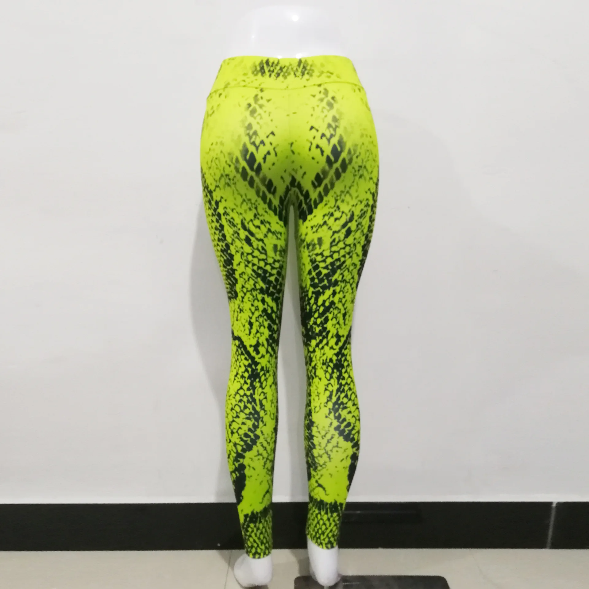 90% Nylon 10% Spandex Reptile Animal Snake Print Gloss Womens Yoga ...