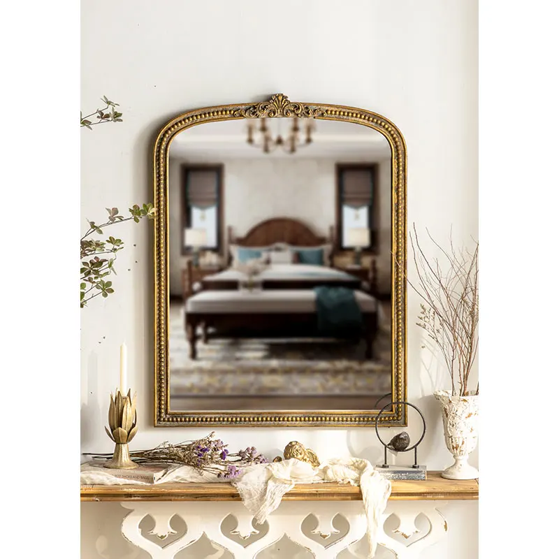 Modern Luxury Gold Mirror - Stylish Wall Decor Solution