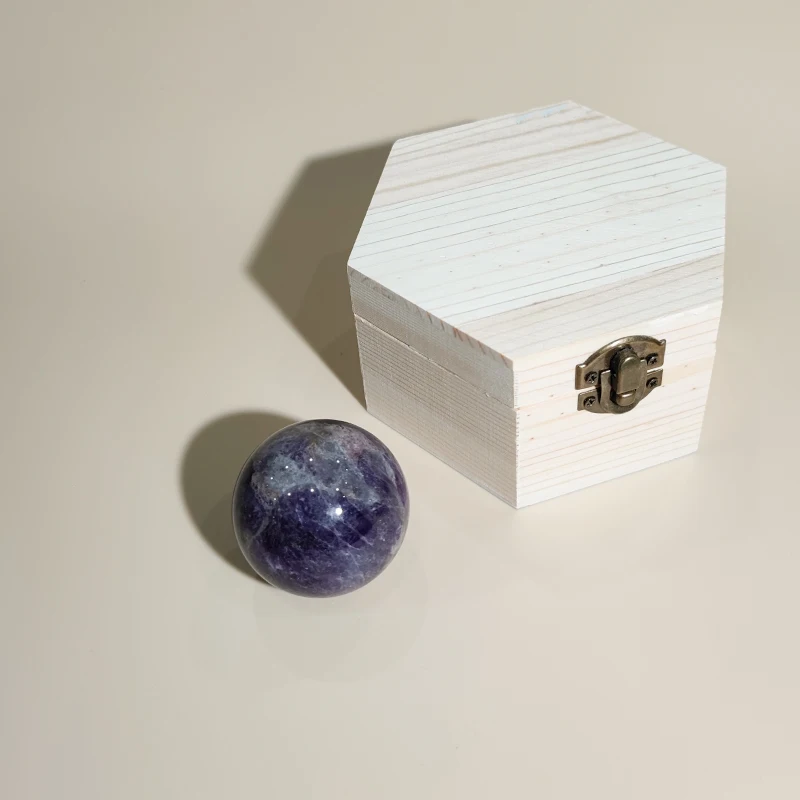 What Are Real Crystal Balls Made Of at Zoe Agaundo blog