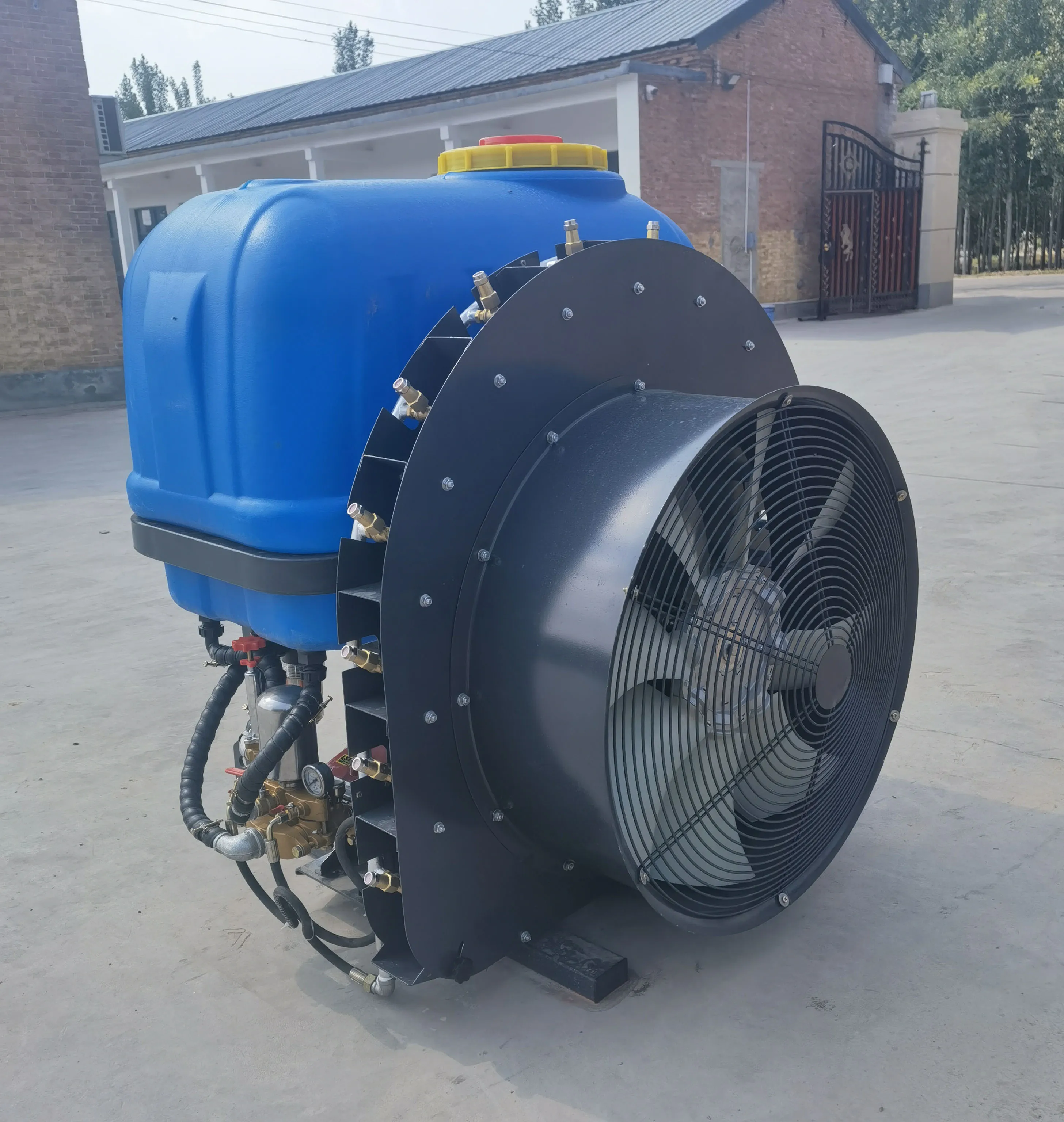 Four Wheel Tractor Rear Mounted New 400l Traction Orchard Fruit Tree ...