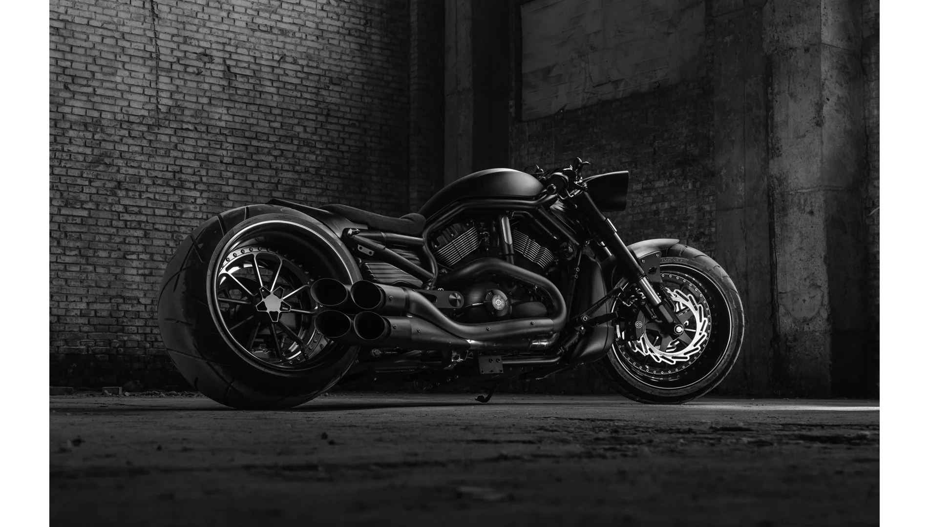 INCA Customized Motorcycle Refit Accessories for Vrod