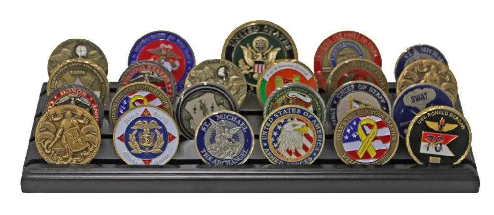 Single Walnut Wood Challenge Coin Presentation Display Gift Box Storage ...