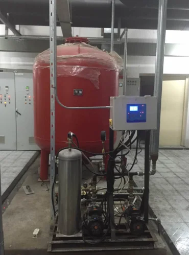 Auto Expansion Bladder Tank with Vacuum Degassing System