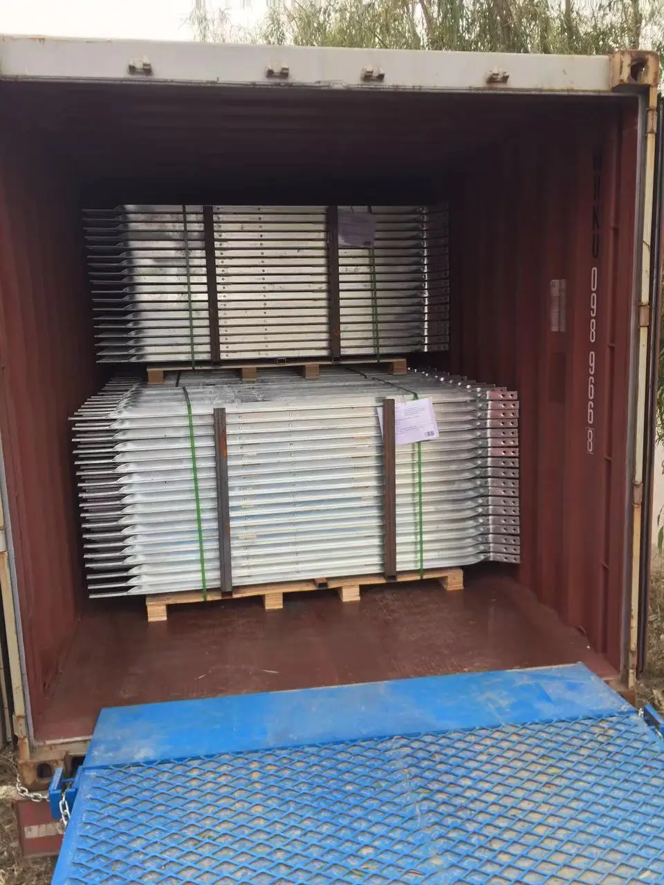 China Supplier Hot Dip Galvanized 8-way Bust Expanding Anchor For ...