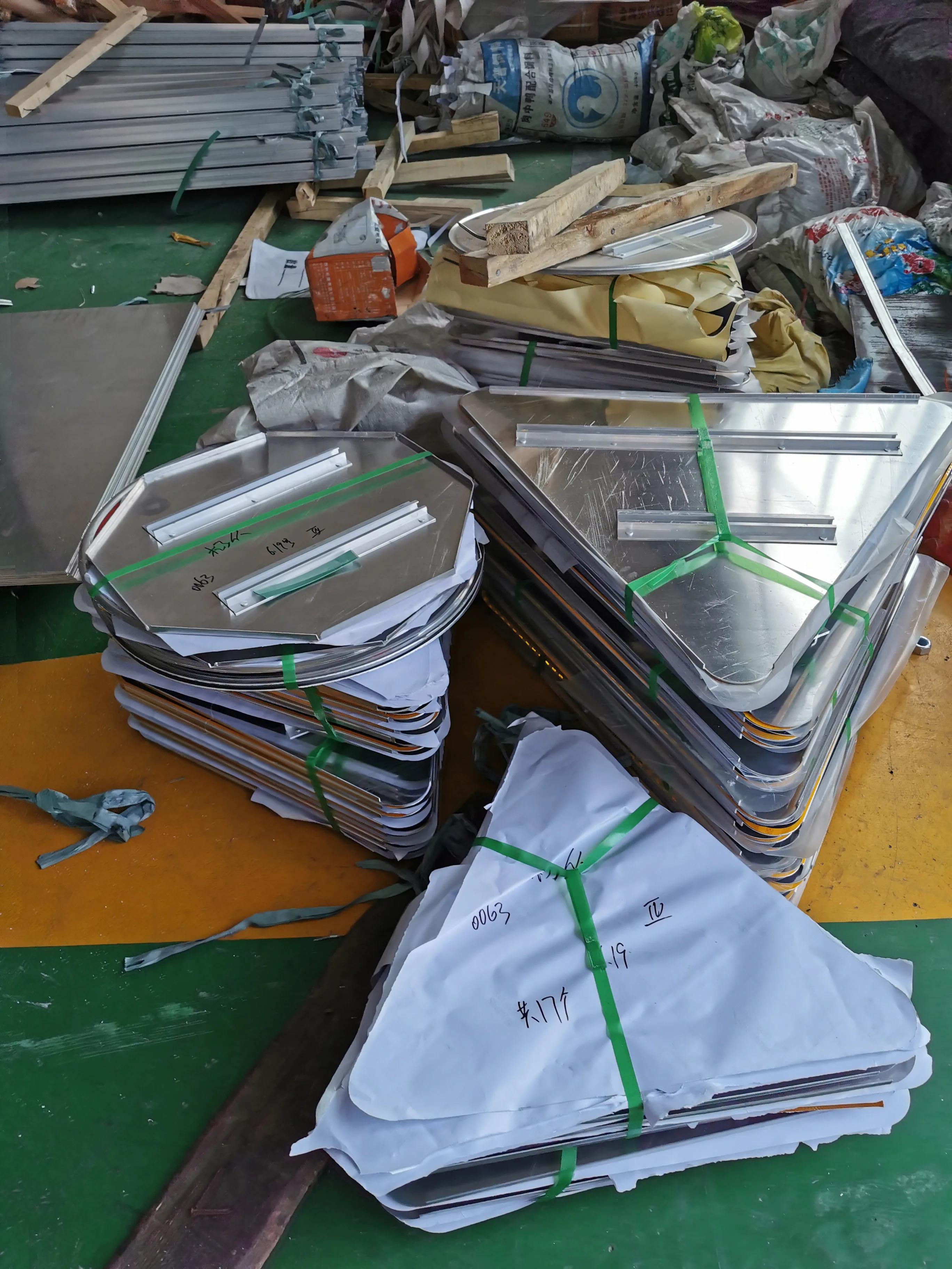 Safety Posters/road Safety Signs And Posts - Buy Traffic And Parking ...