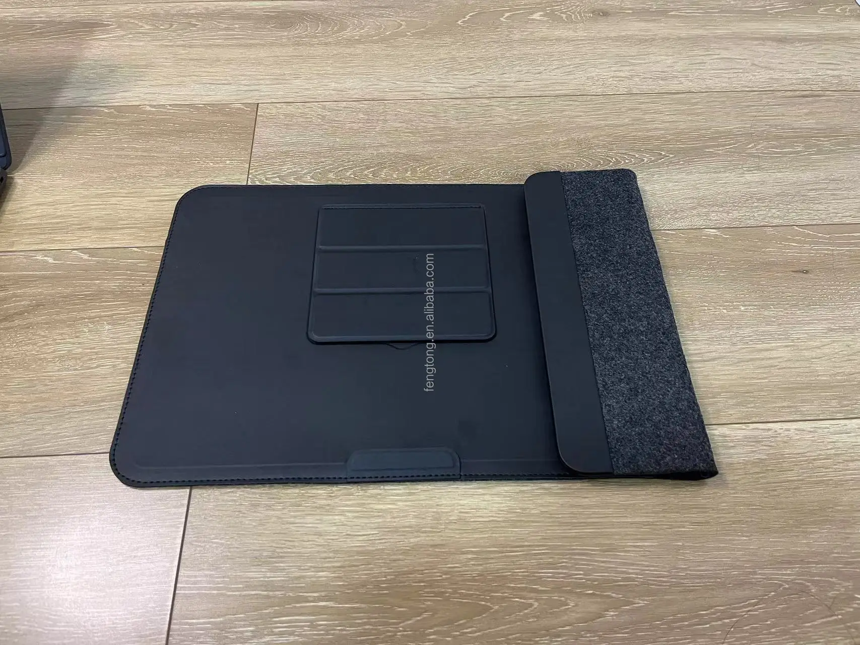 4 In 1 Laptop Sleeve Holder With Wireless Charging For Phone Earbuds ...