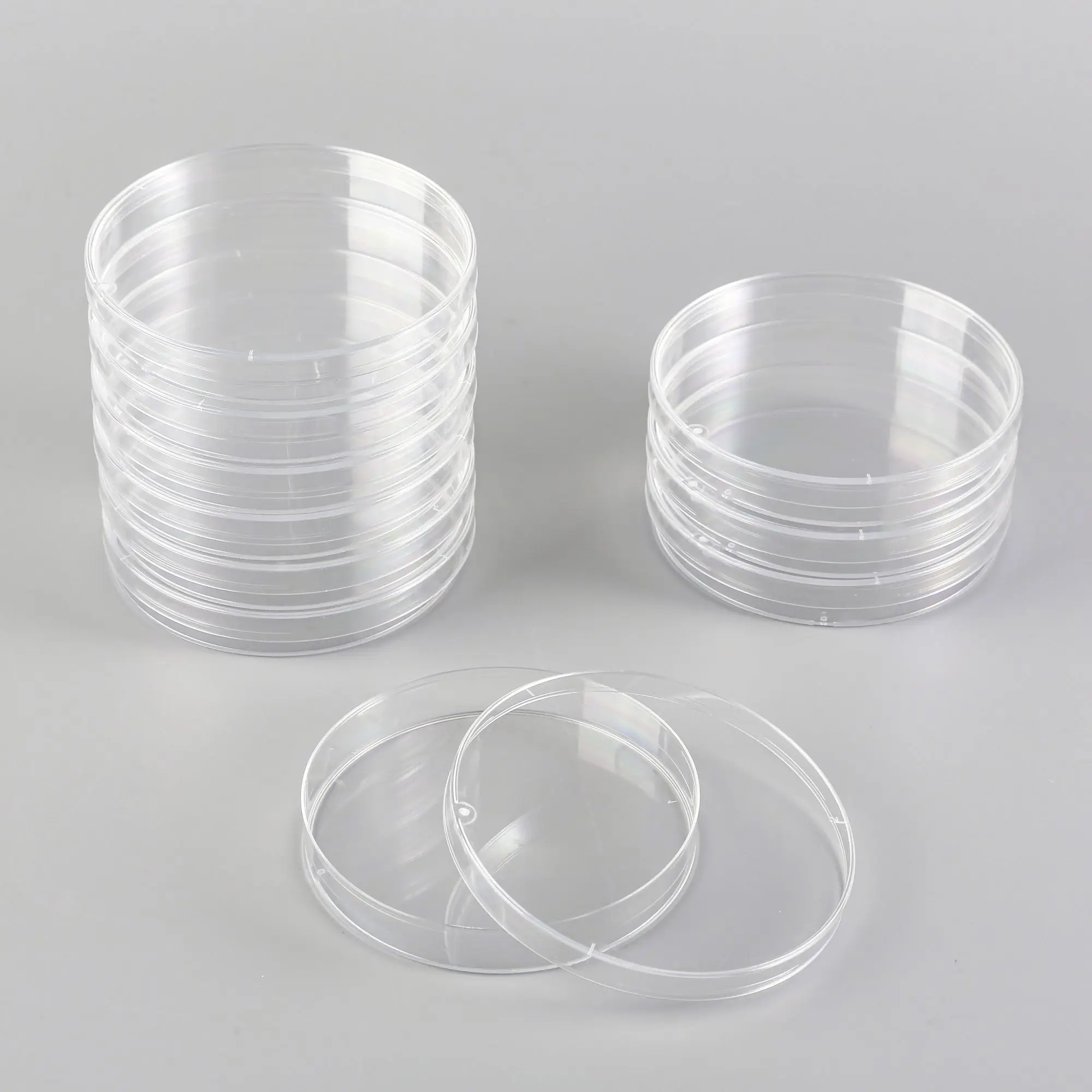 90mm Disposable Petri Dishes - Sterile & Transparent