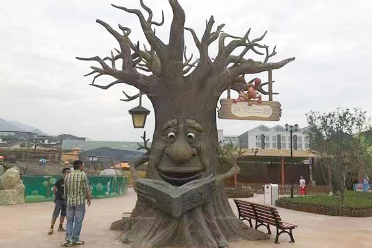 Realistic Tree Costume - Robotic Talking Tree Animatronic
