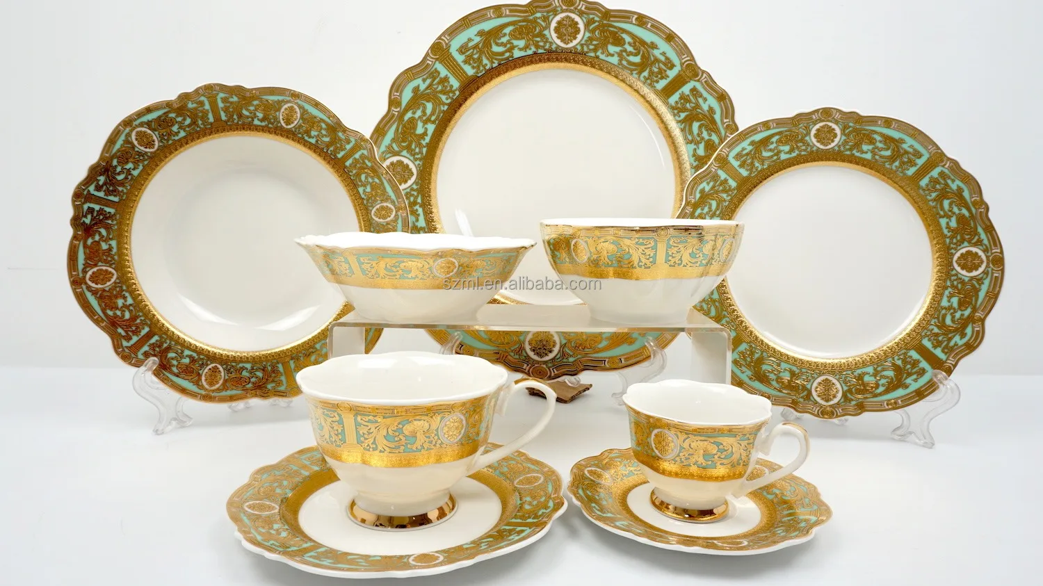 Green Color Western Style Dinner Royal Dinnerware Raised Gold New Bone ...