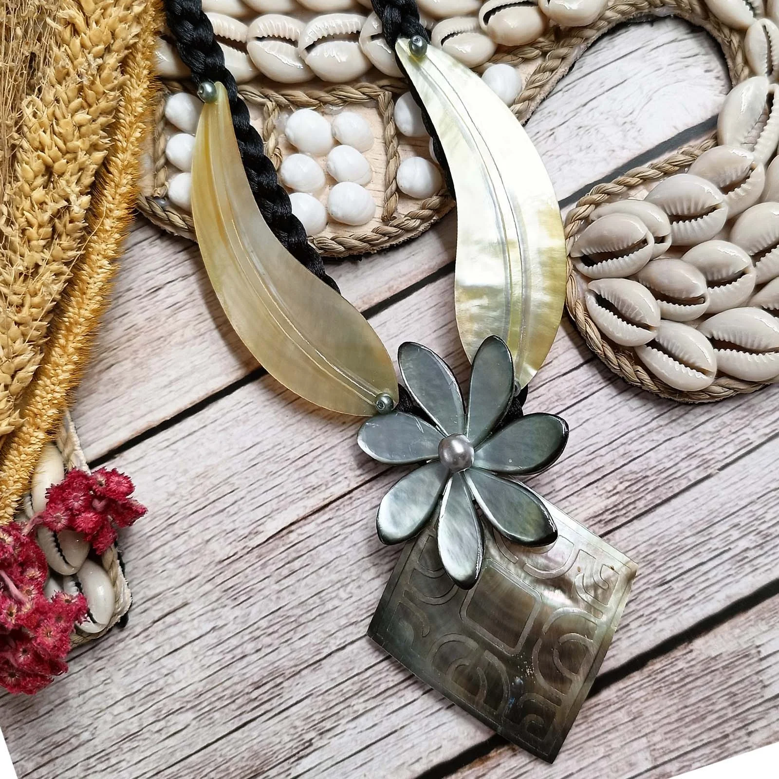 Tahitian Mother of Pearl Necklace - Adjustable Tiare Jewelry