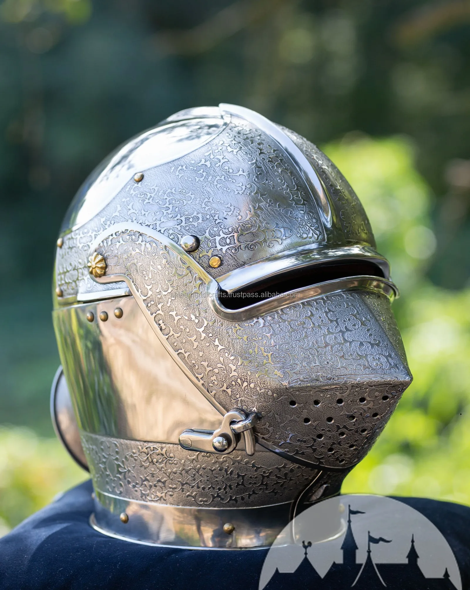 Alibaba.com: Medieval Steel Close Helmet Knight Armed European Closed ...