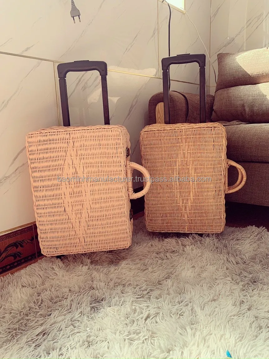 Wicker Cute Rattan Bear Suitcases Luggage And Travel Bags - Buy Luggage ...