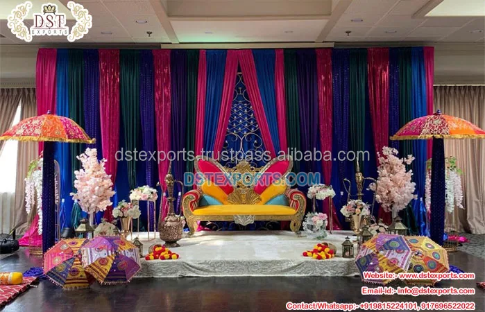 Punjabi Wedding Jago Night Stage Decoration - Trending Mehndi Ceremony ...