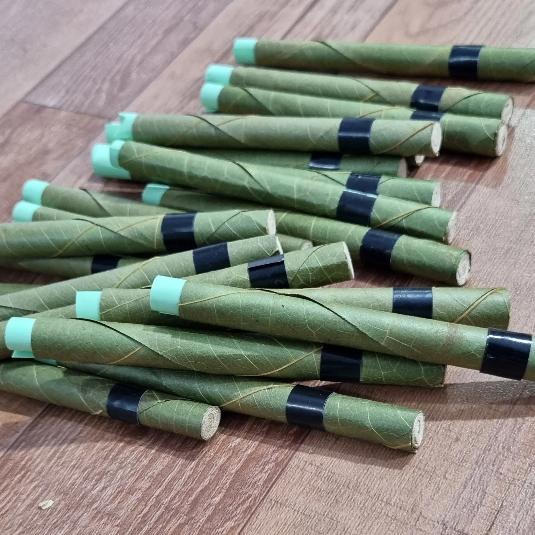 Luxury Brand Management Palm Leaf Rolls with Flavor Tips
