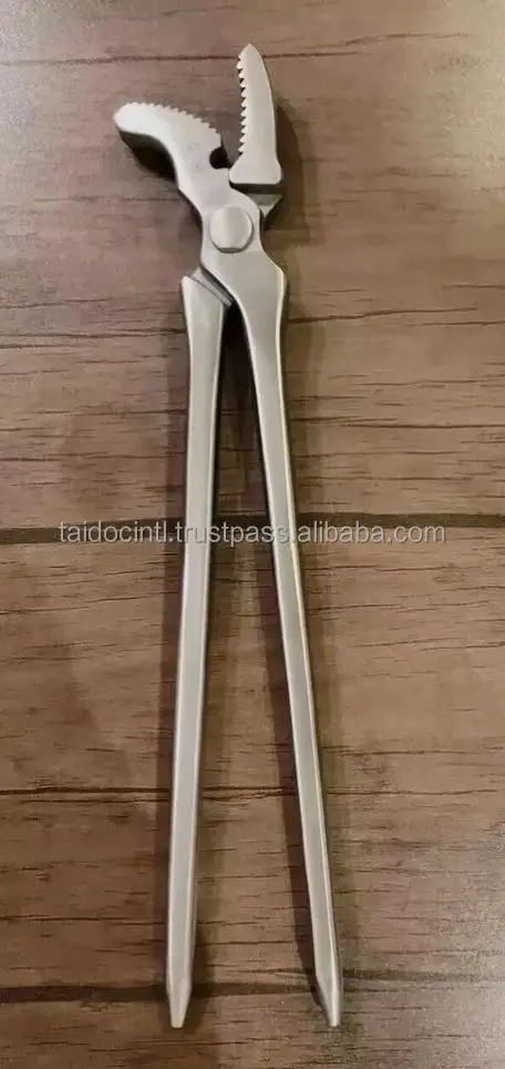 G.E Hoof Clincher 12 Professional-Quality Farriers Tongs CE Approved ...