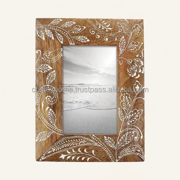 Customizable Wooden Picture Frames - Perfect for Home Decor