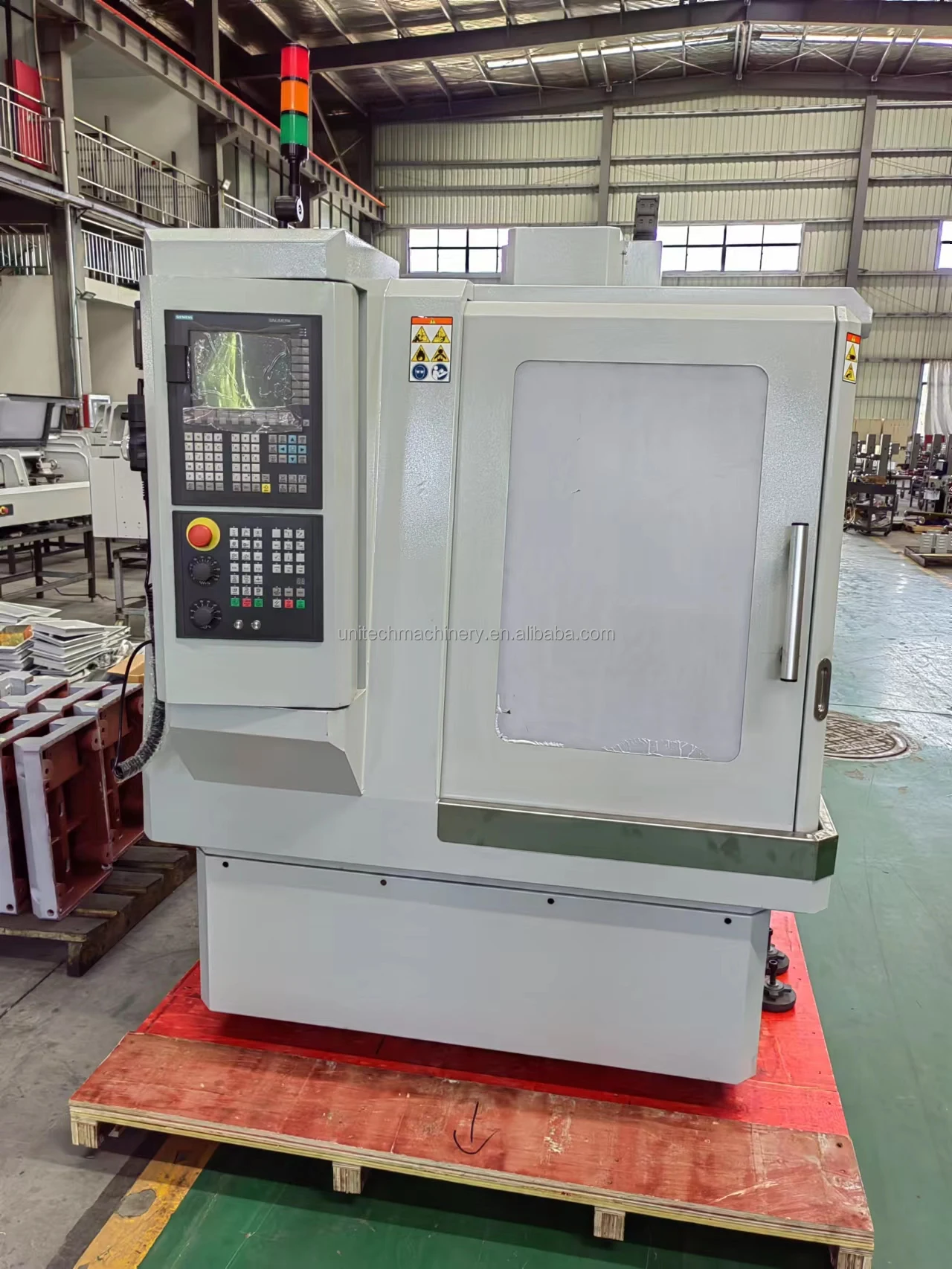 Mini 3 Axis CNC Milling Machine - Precision and Efficiency