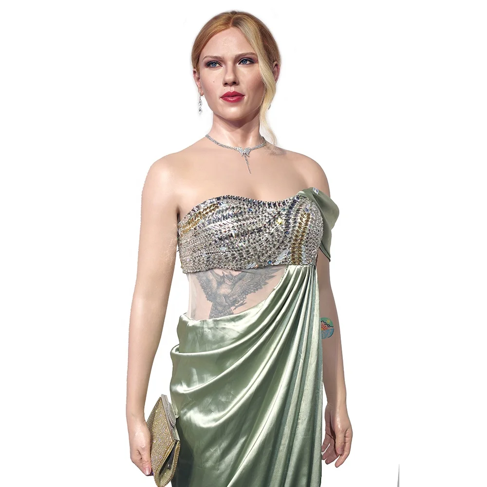 Indoor Playground - Super Realistic Female Celebrity Wax Figure