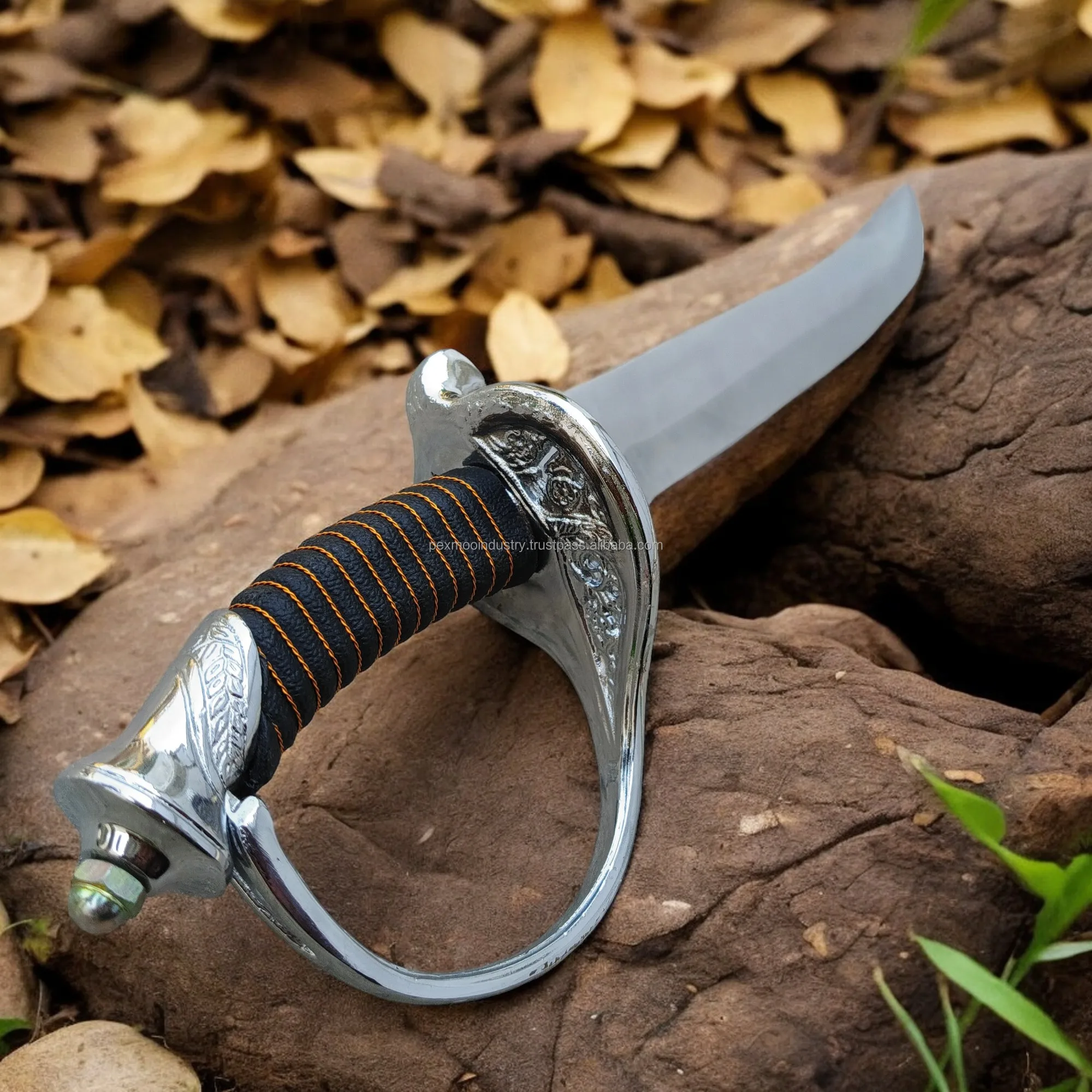 Custom Handmade Arabic Sword - Perfect Gift for Your Loved Ones