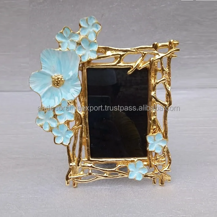 Modern Designing Metal Photo Frame Gold Finishing Wire Designing Border ...