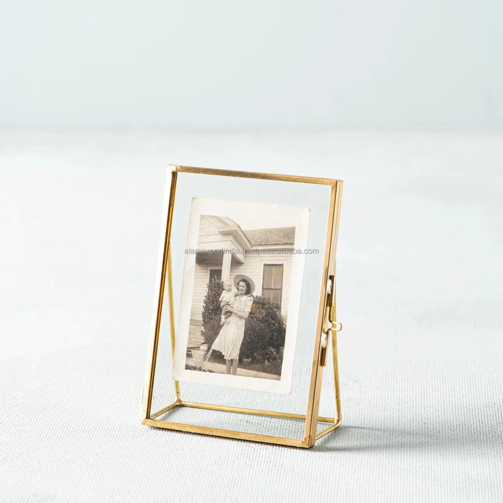 Simple Display Folding Design Glass And Brass Transparent Photo Frame ...