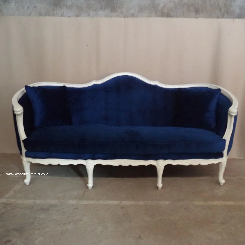 French Provincial Living Room Sofa Antique Reproduction Upholstered ...