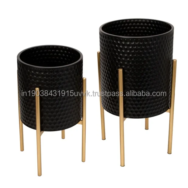 Simple Accent Centerpiece Planter For Counter Material Iron Handcrafted ...