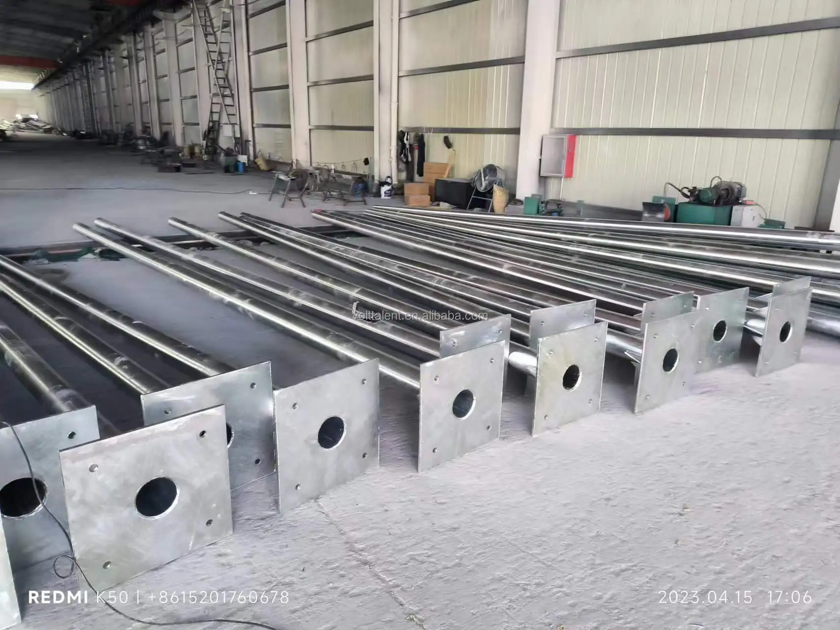 Traffic Signal Lamp Post Octagonal Light Pole Traffic Light Pole ...