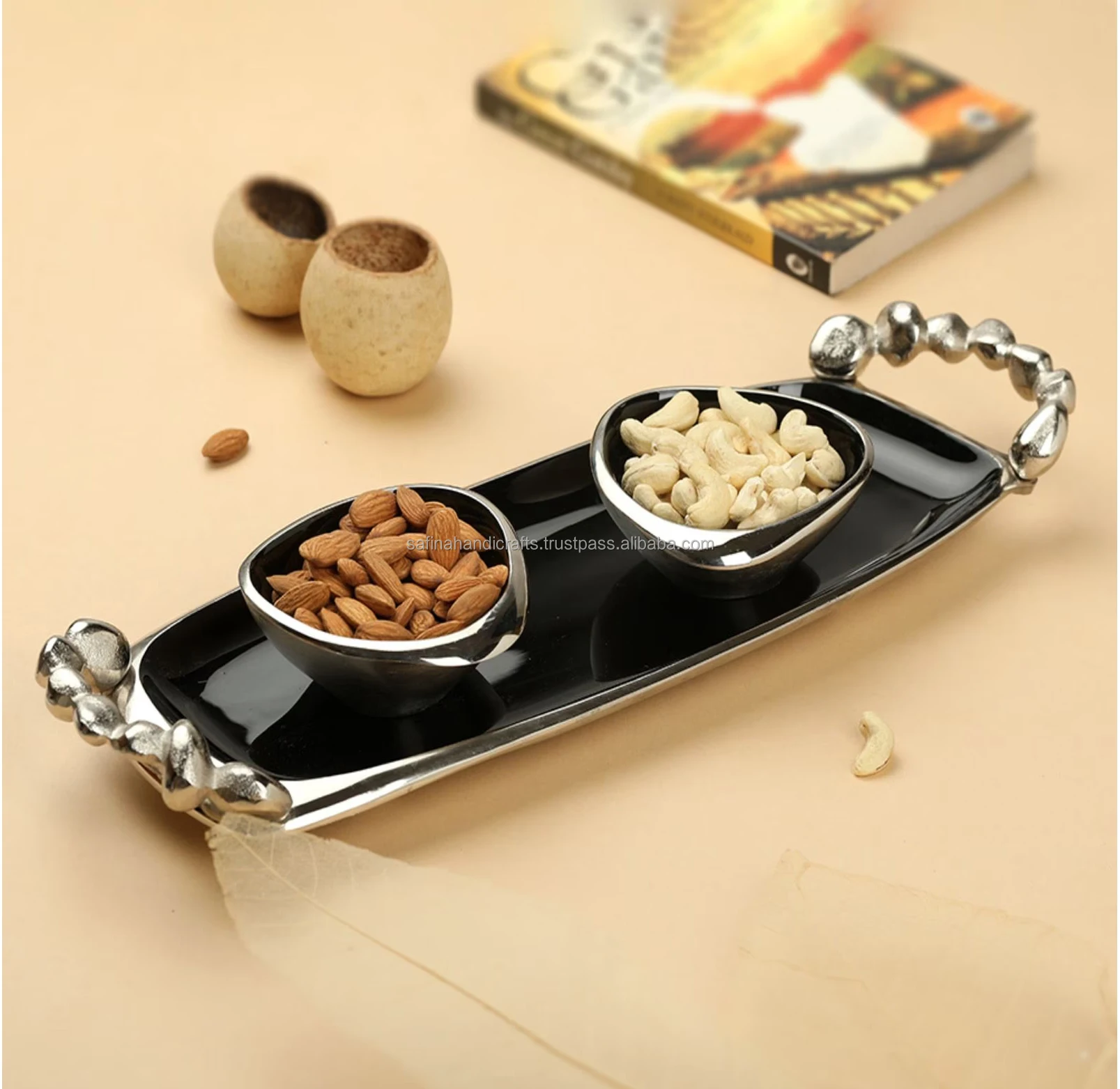 Buy Serving Tray Contemnor Shiny Silver Short Boat Tray In Wedding ...