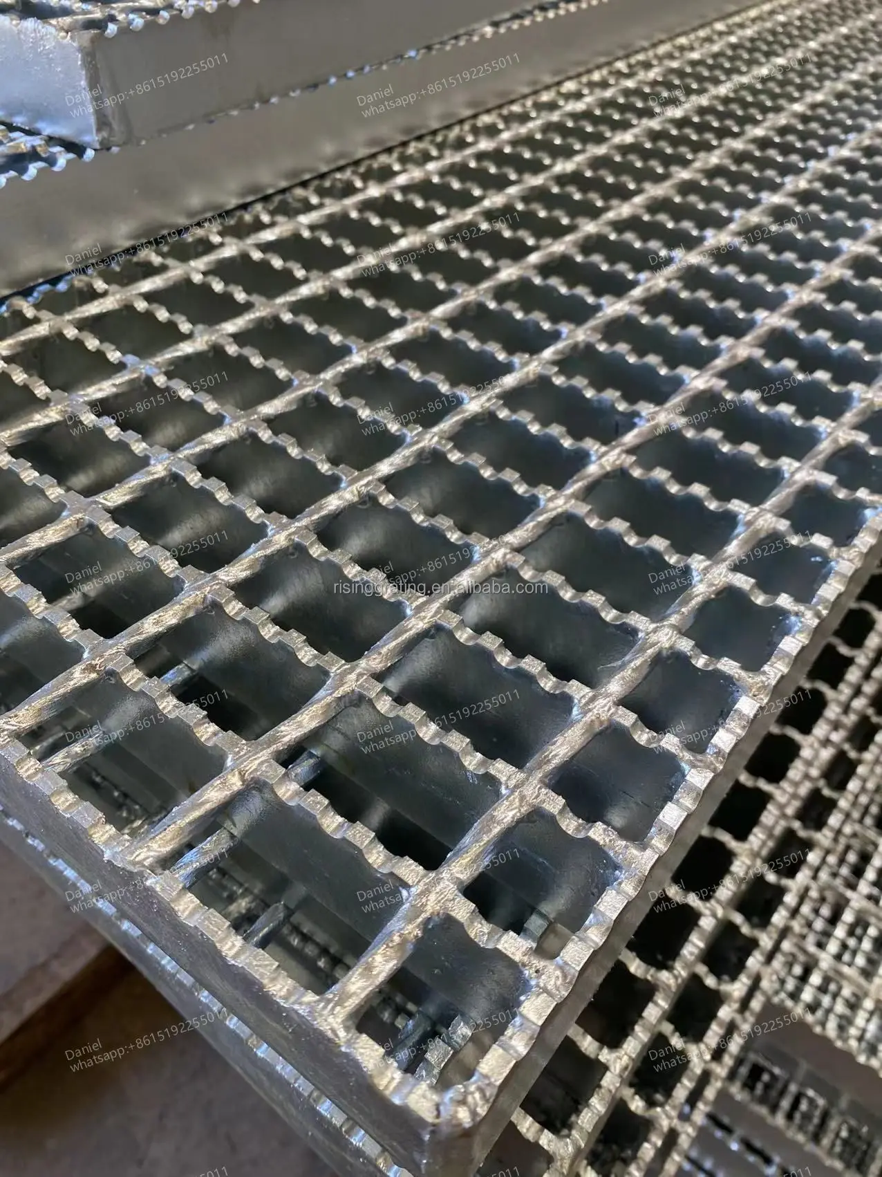 Galvanised Storm Drainage Trench Steel Grating Drain Cover - Buy ...