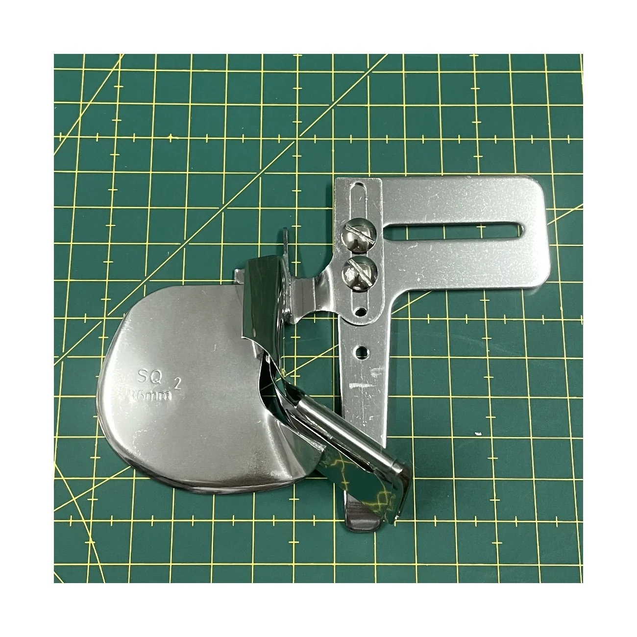 A2 Made In Taiwan Industrial Sewing Machine Double Fold Bias Binder ...