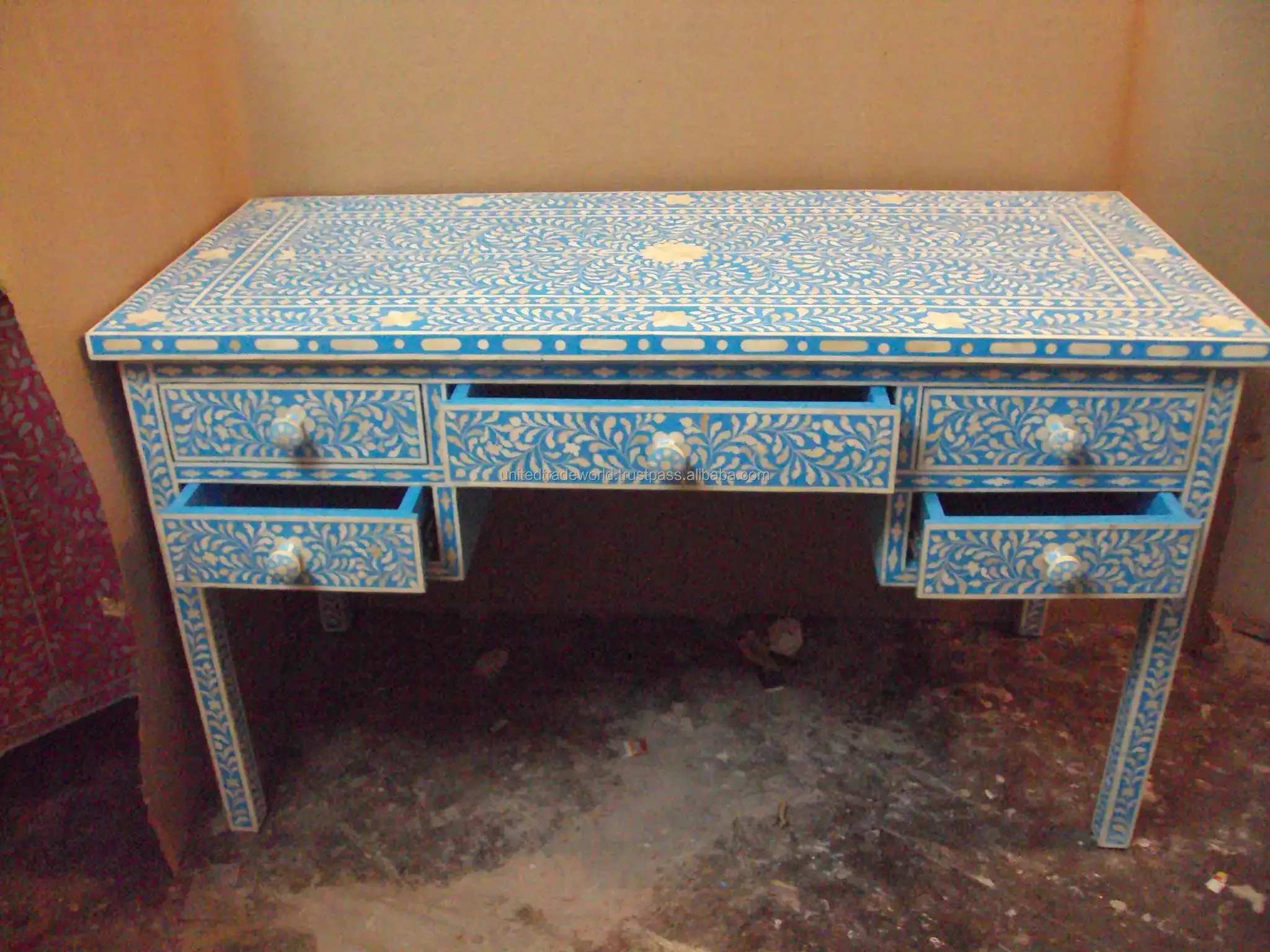 Illuminate Your Workspace: Experience The Brilliance Of Our 5-drawer ...