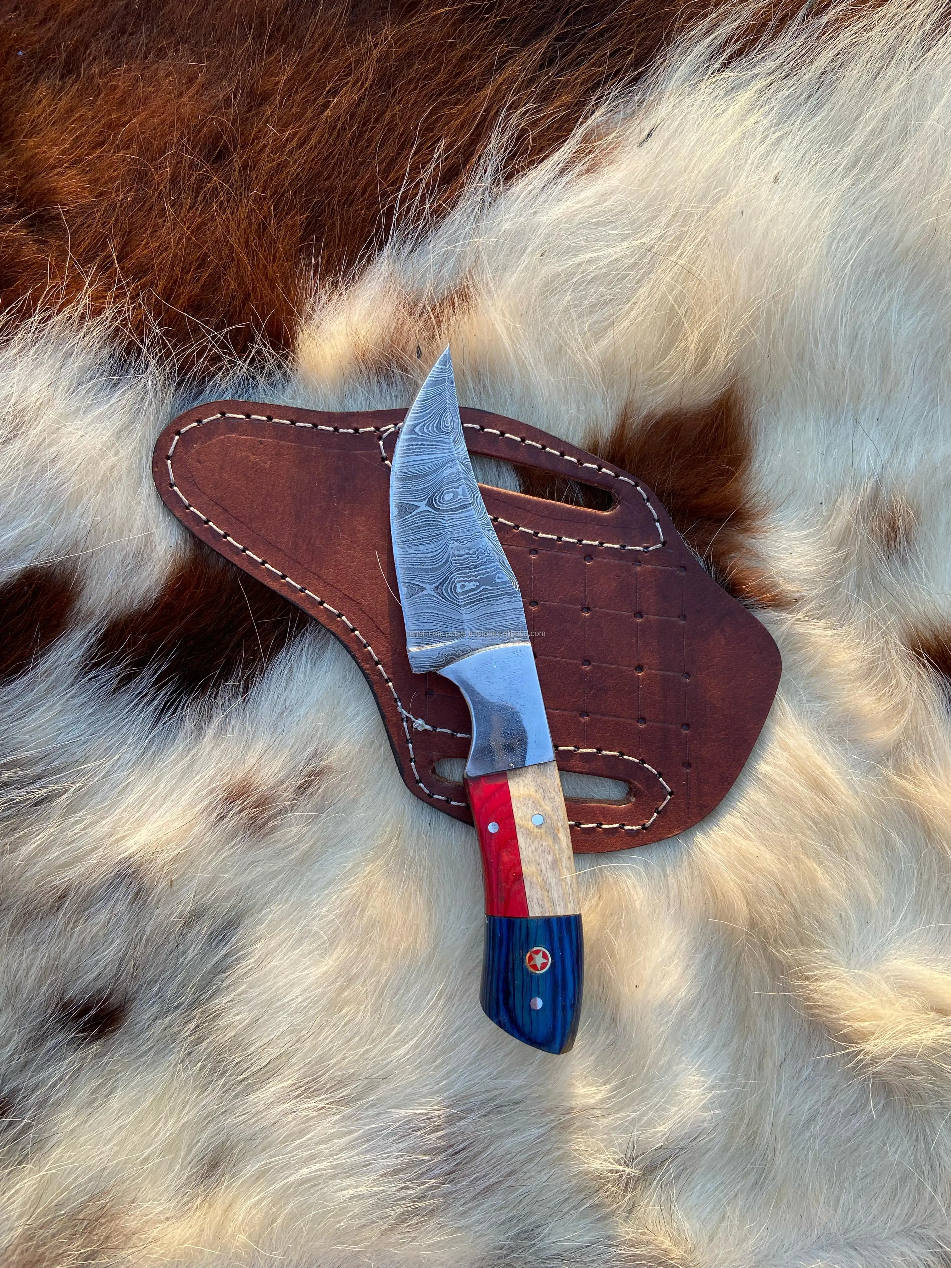 Fixed Blade Damascus Steel Hunting Knife with Leather Sheath