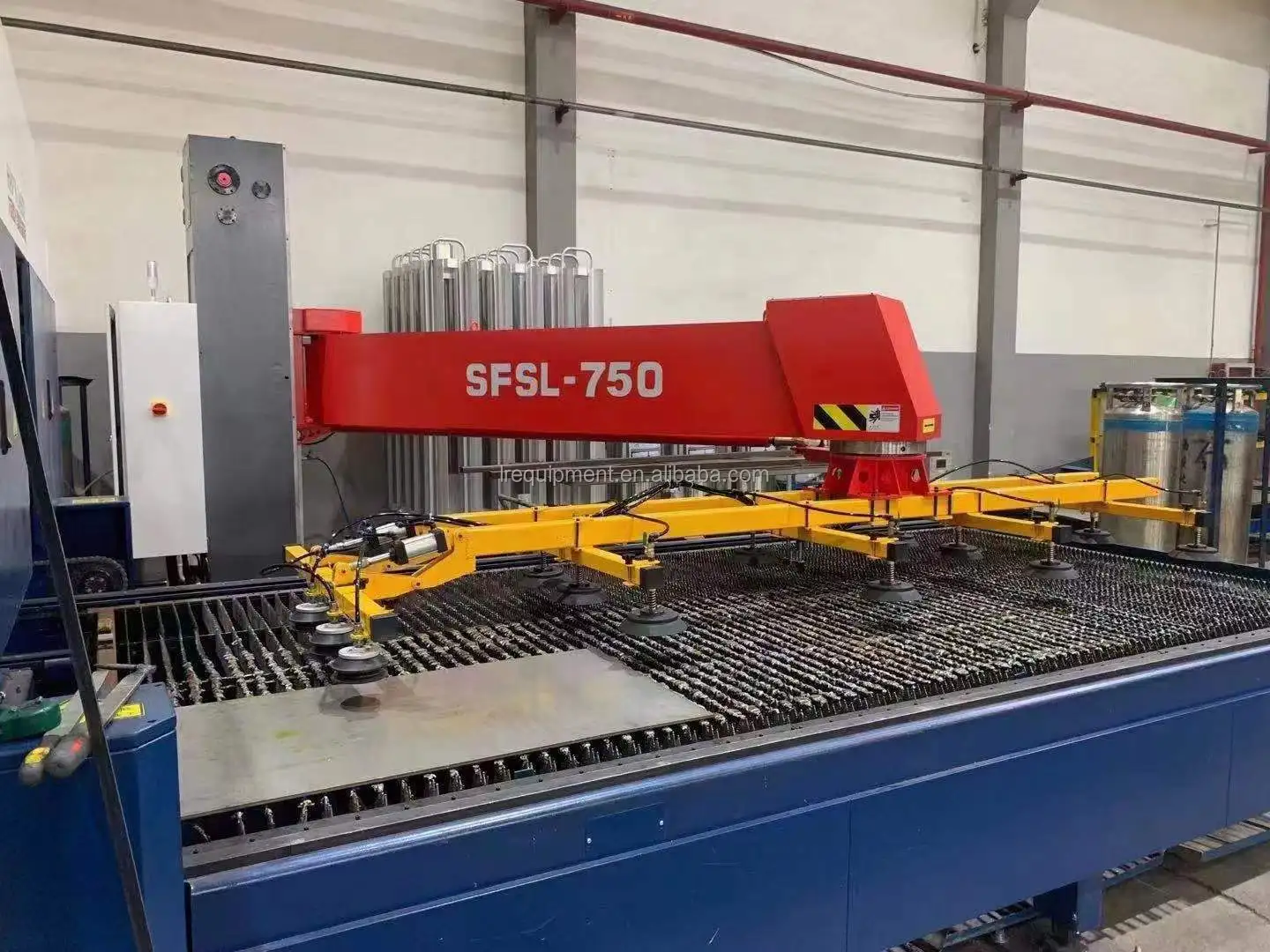 Automatic Bars and Tubes Storage Vertical Roll Out Metal Sheet Tower ...