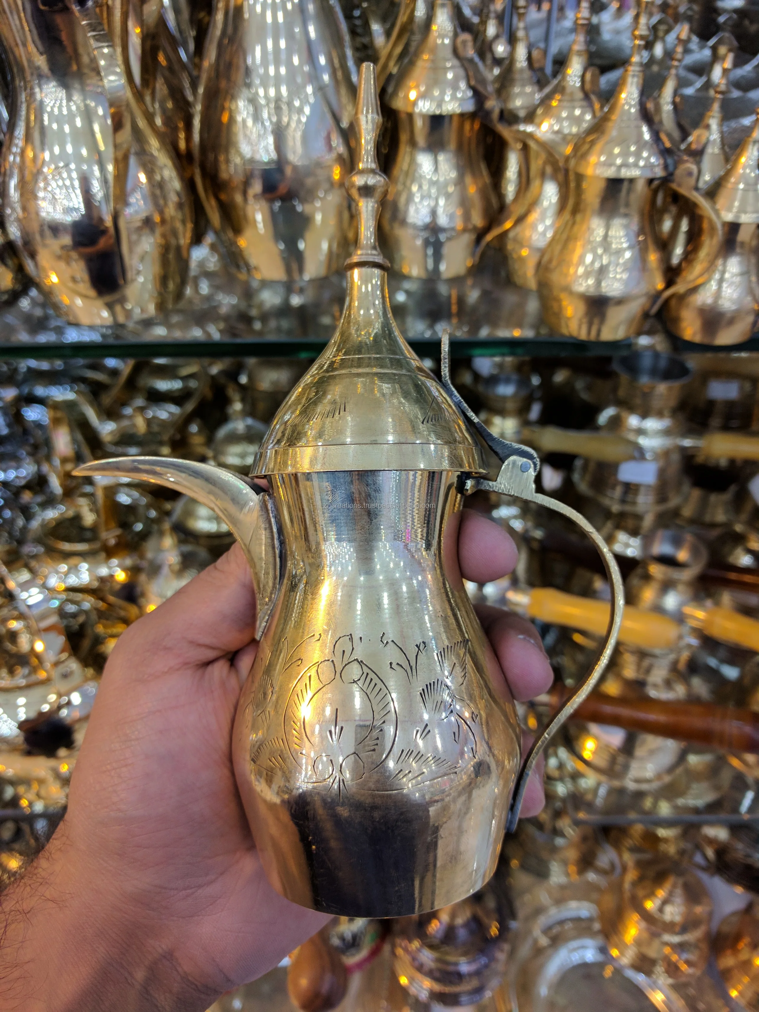 Shop Premium Arabic Dallah Tea Pots - High Quality & Style