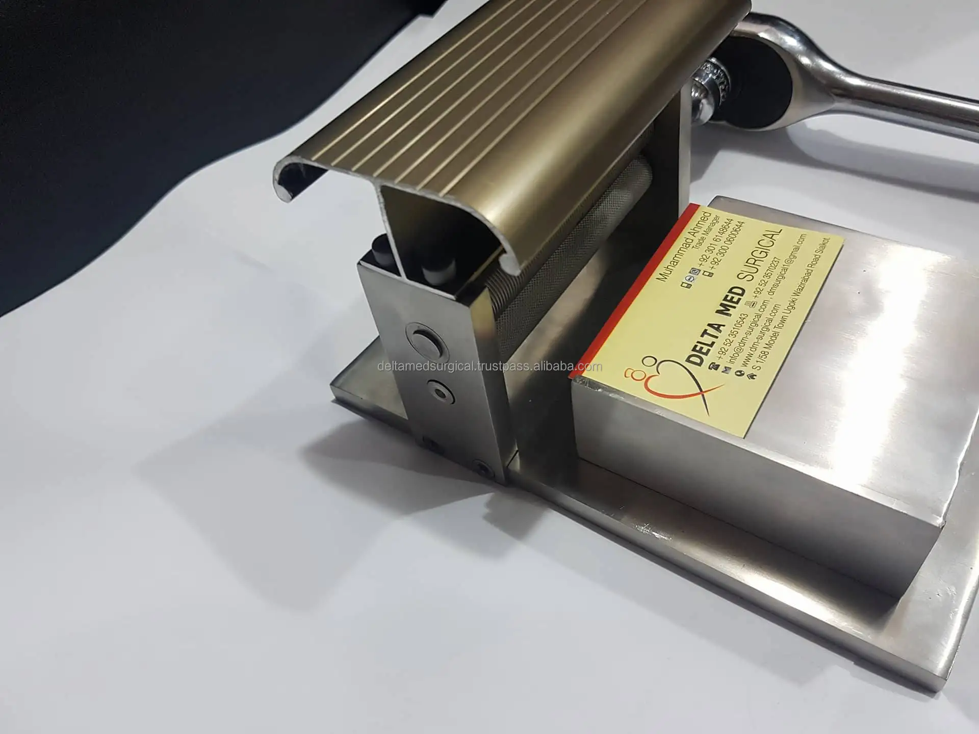 Skin Grafting Mesher / Burns Surgery Instruments - Buy Skin Grafting ...