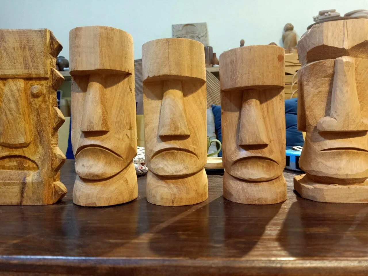 Hot Sale Assorted Wood Tiki Statues /Hand-carved Tiki Wood Sculpture ...