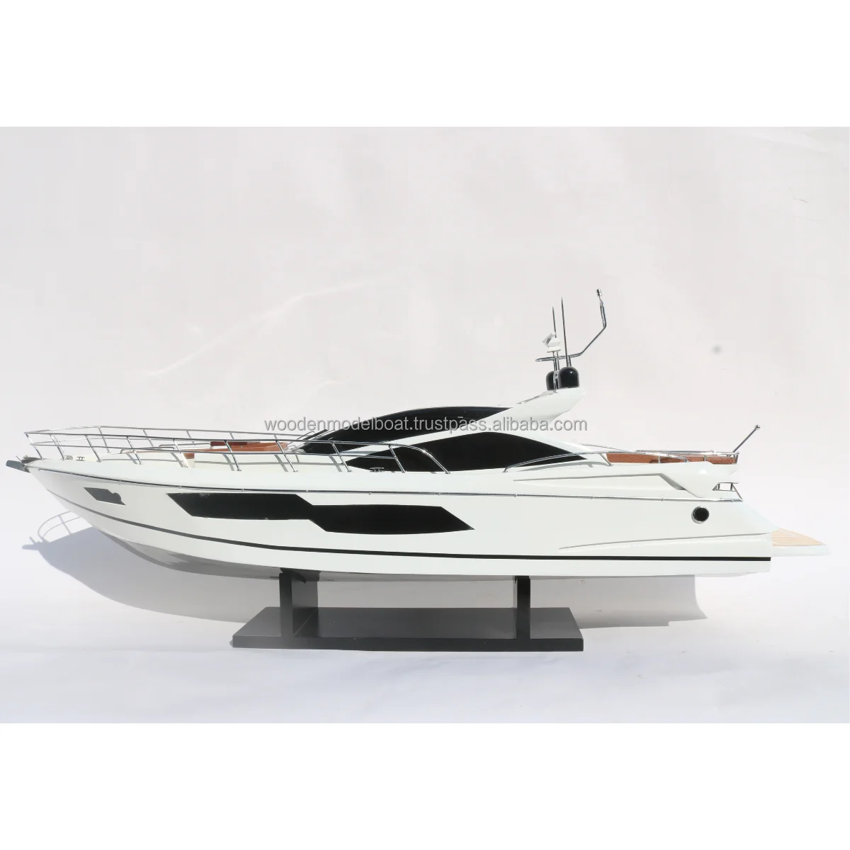 SUNSEEKER PREDATOR 80 Model Boat - Handmade Wooden Craft