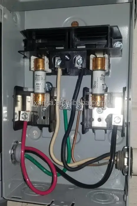 Non-fused Pull-Out AC Disconnect Switch - 60 Amp, 240V