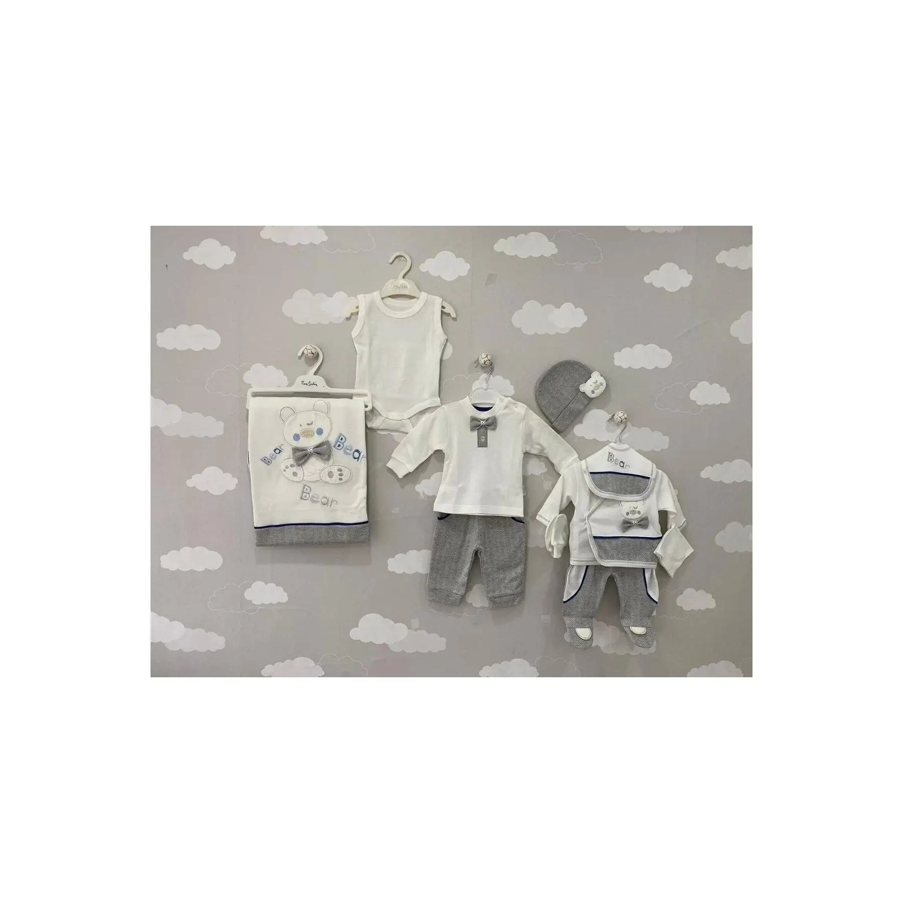 Baby Bow Pattern Gray Hospital Discharge Set - Buy Baby Girl Hospital ...