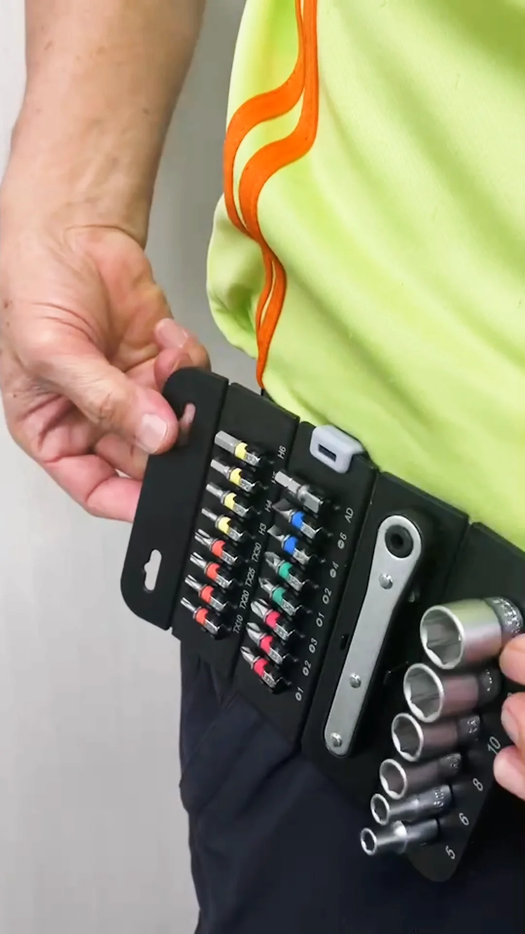 23 Pcs 1/4"dr Mini Ratchet Wrench And Bit Socket Set Adapter Taiwan ...