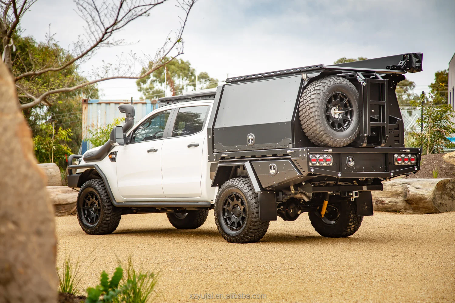 Aluminium Ute Canopy & Waterproof Tool Box - Durable & Customizable