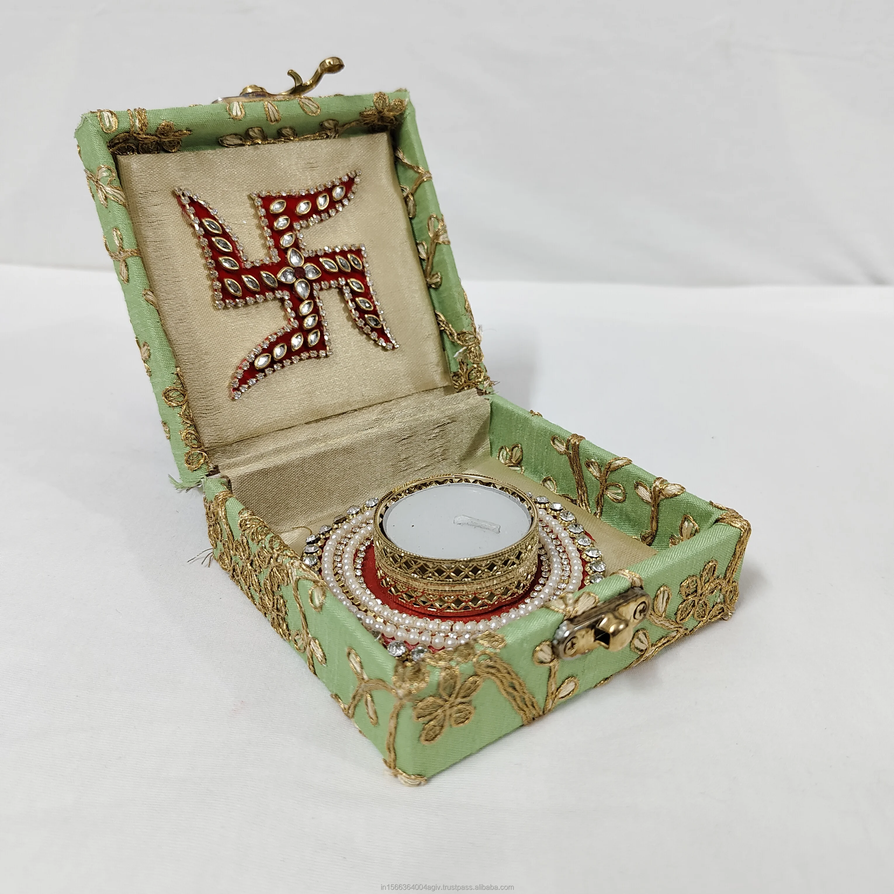 Indian Gift Box With Diya Set and Swastik Diwali for Home Wedding ...
