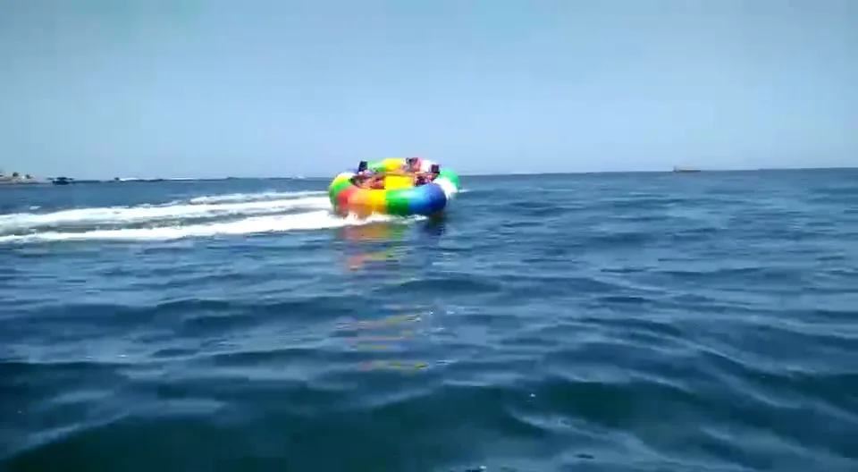 Inflatable Spinning Ufo Towable Tube For Water Entertainment Inflatable ...