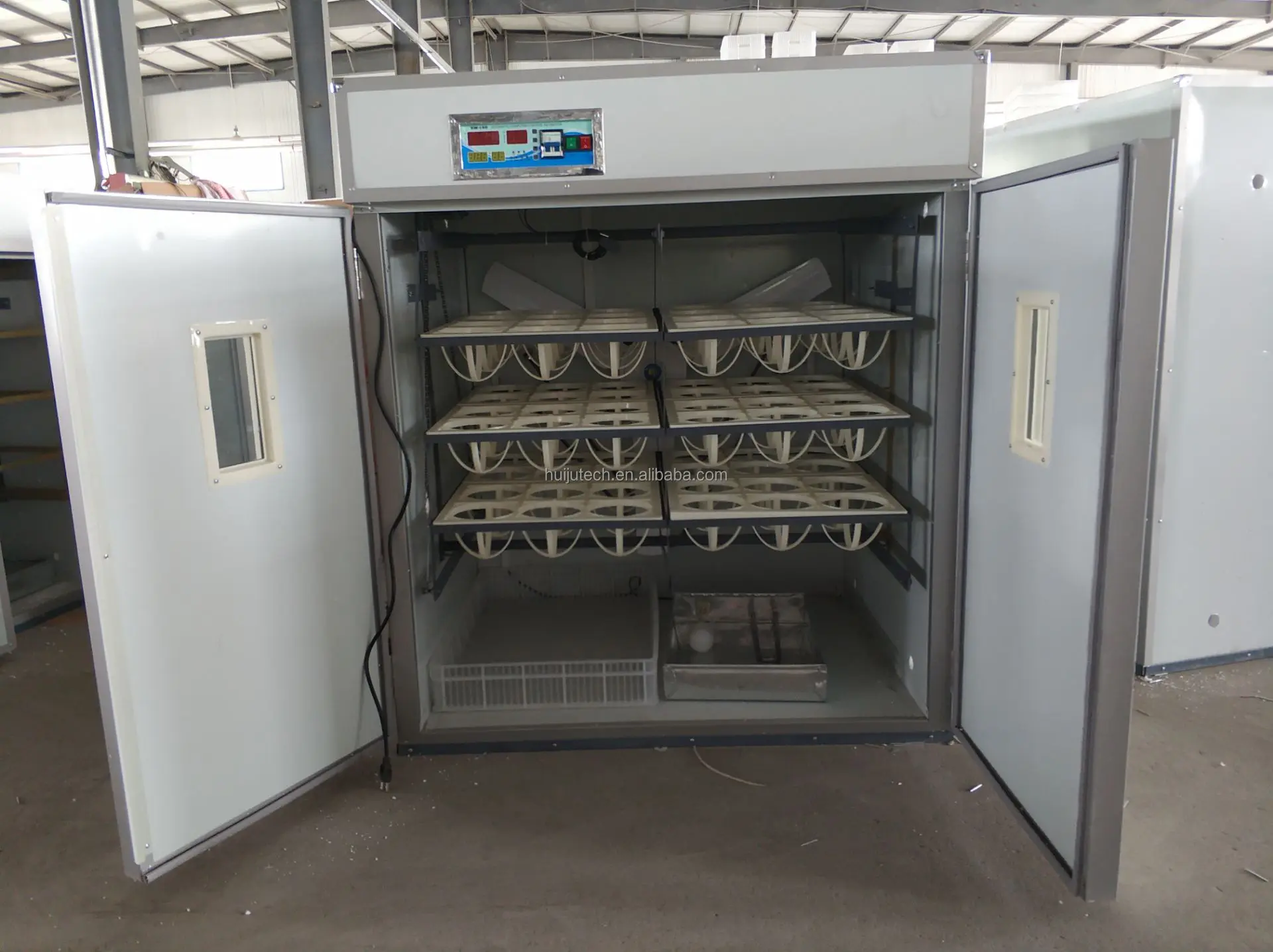Automatic Computer Control Incubator for 72 Ostrich Eggs