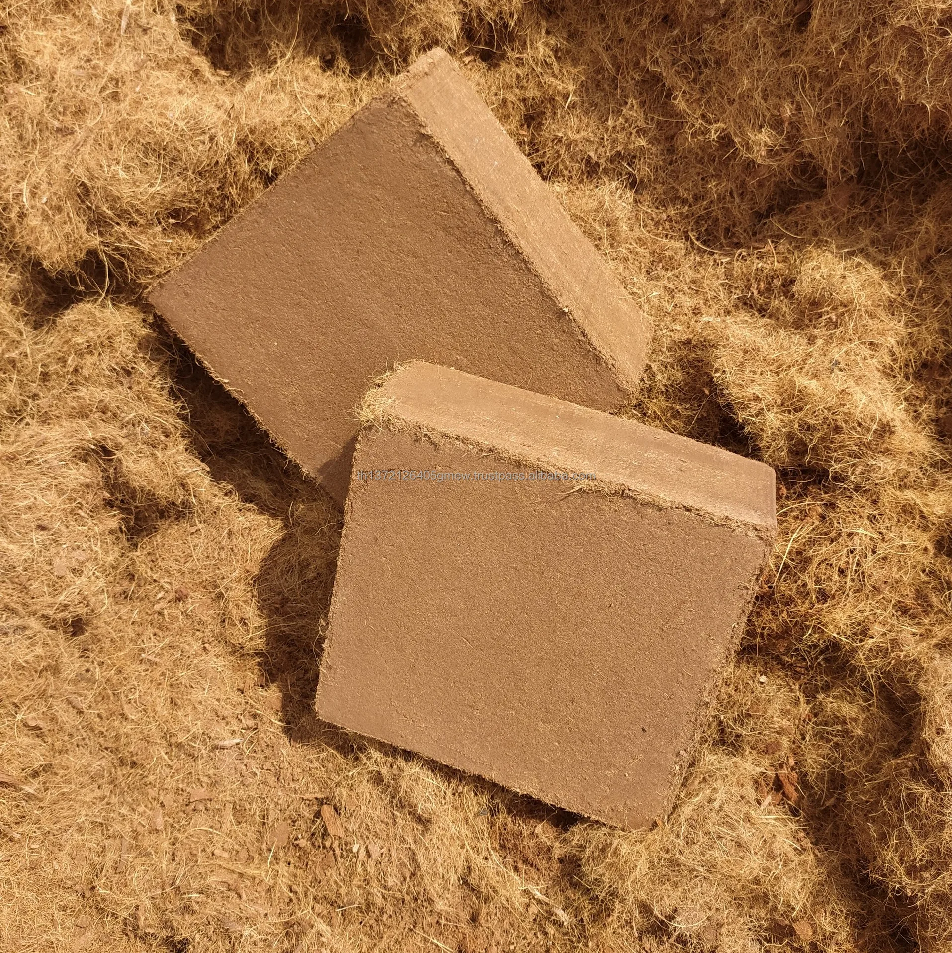 Compressed Raw 5kg Slabs Coconut Coco Peat Fiber Coir Pith - Buy Coir ...