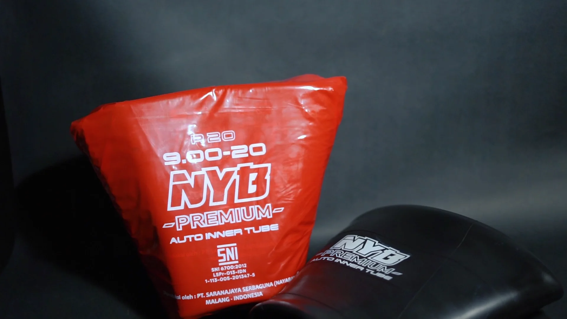 Heavy Truck Nyb Butyl Tire Inner Tubes Premium Quality Size 9.00-20 Tr ...