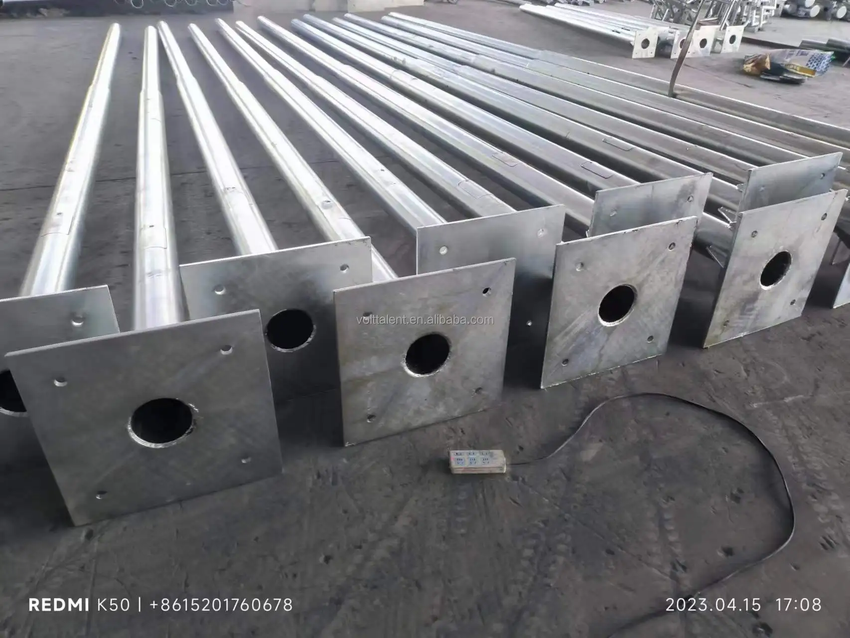 Traffic Signal Lamp Post Octagonal Light Pole Traffic Light Pole ...