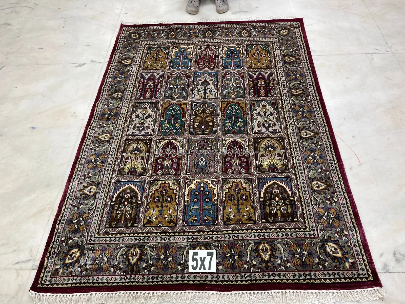 Best Quality Hand Knotted Persian Silk Rugs Available at Factory Price ...