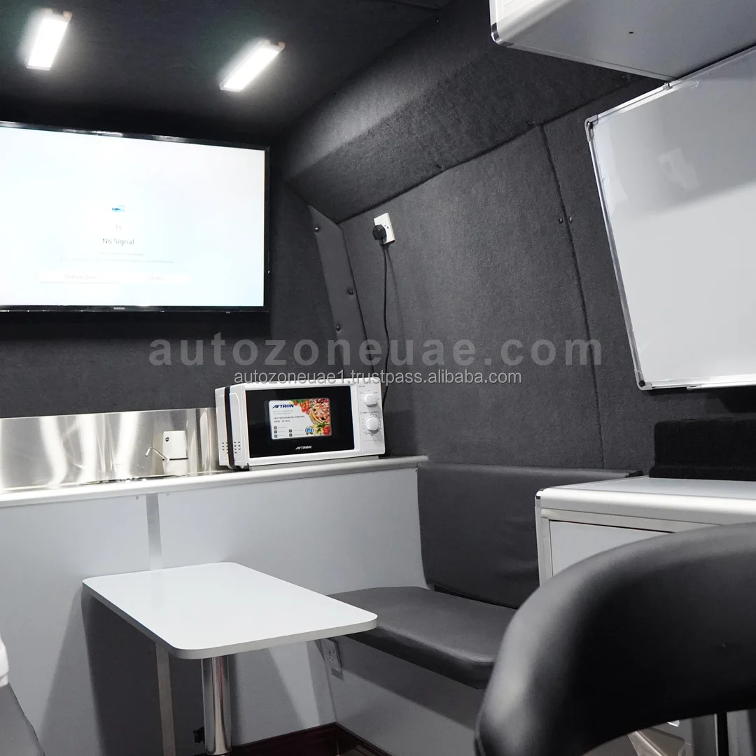 BRAND NEW MOBILE COMMAND POST VEHICLE - Poste De Commandement Mobile